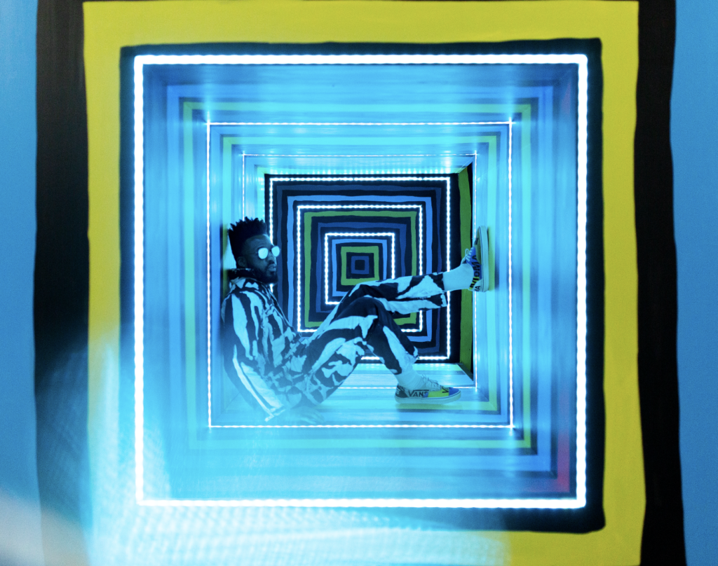 Alexa Meade brings Alice in Wonderland-Inspired Experience to NYC ...